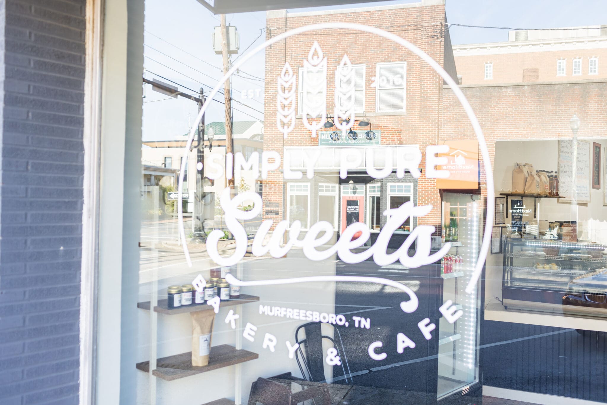 Murfreesboro Best Bakery Serving Breakfast and Lunch - Simply Pure Sweets